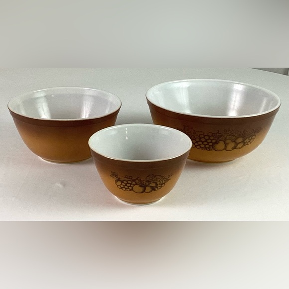 Pyrex | Kitchen | Pyrex95s Old Orchard Fruit Mixing Bowls Set Of 3 ...